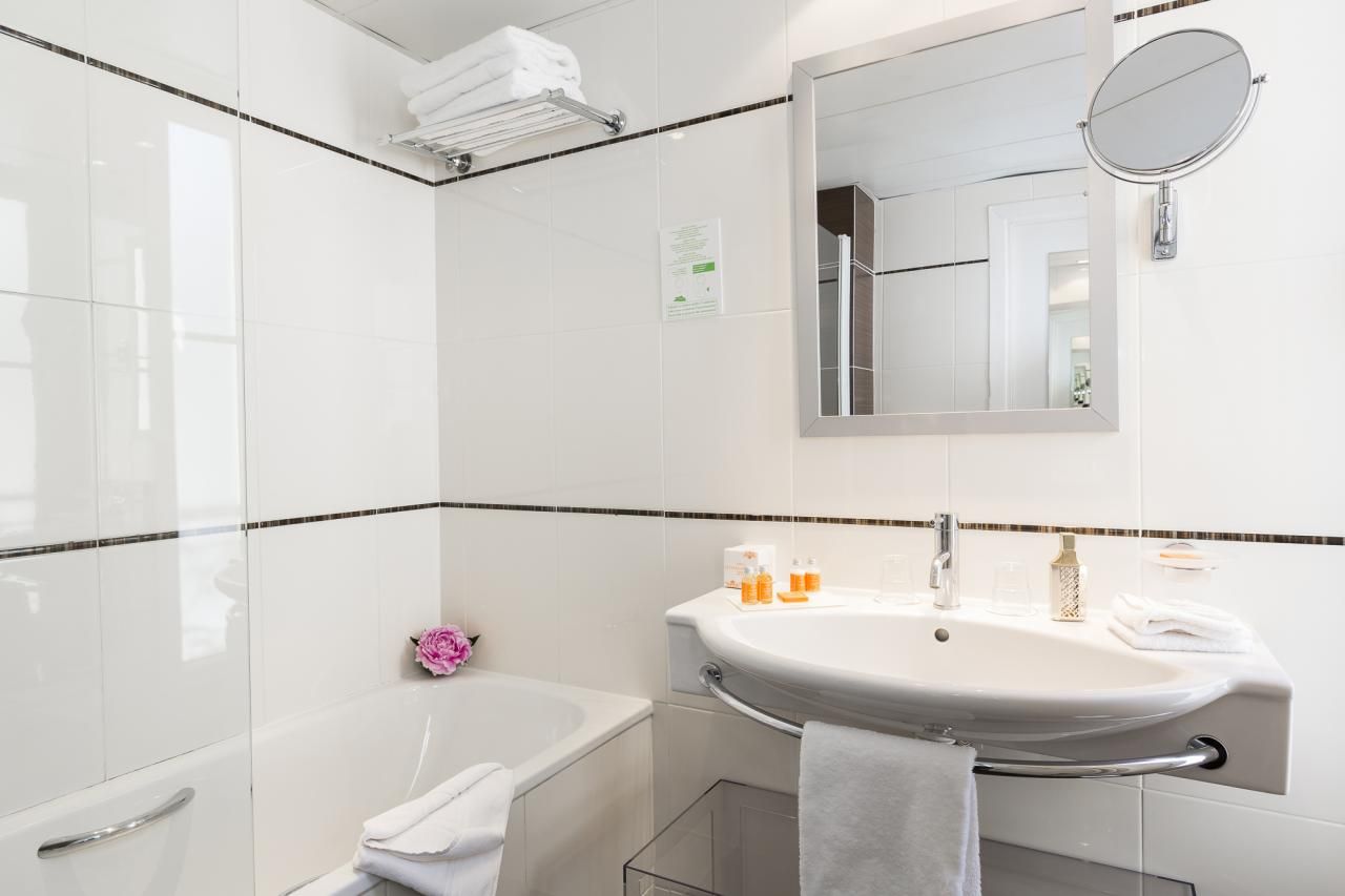 Hôtel Elysées Bassano | Paris | Photos